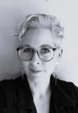 Annebeth HOLTHUIS - Swixim International